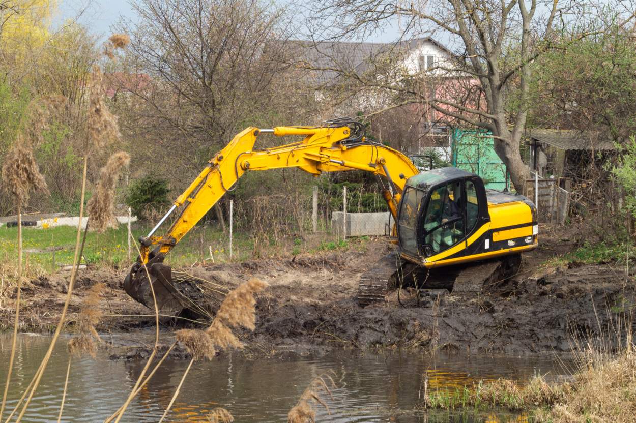Pond Dredging Equipment for Effective Sediment Management